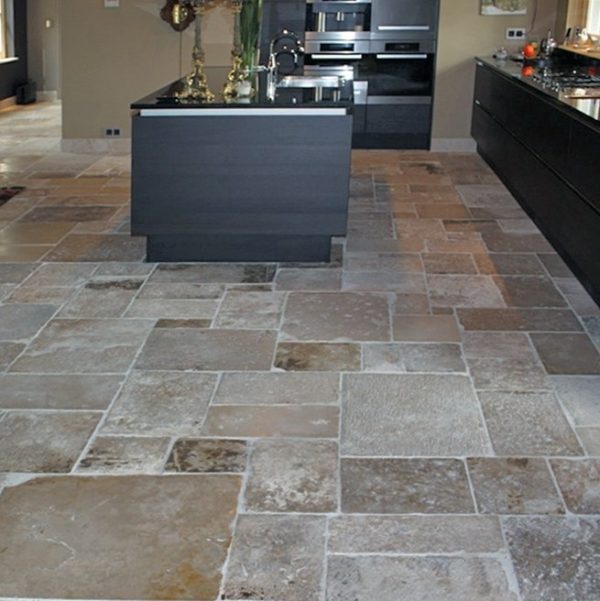 Burgundy flagstones - French Limestone - Castle floors - Piet Jonker
