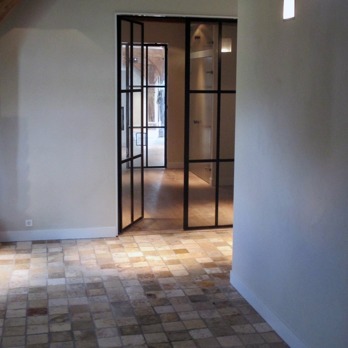 Antique Burgundy flagstones in Roman pattern - Piet Jonker