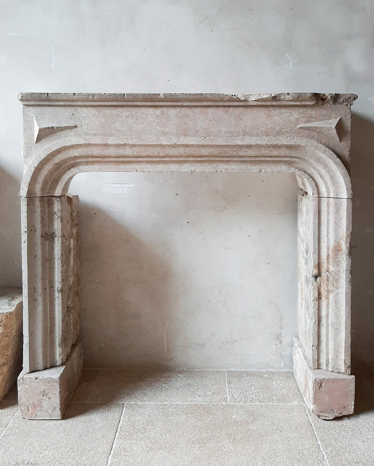 17th century French Baroque fireplace (will be restored) - Piet Jonker