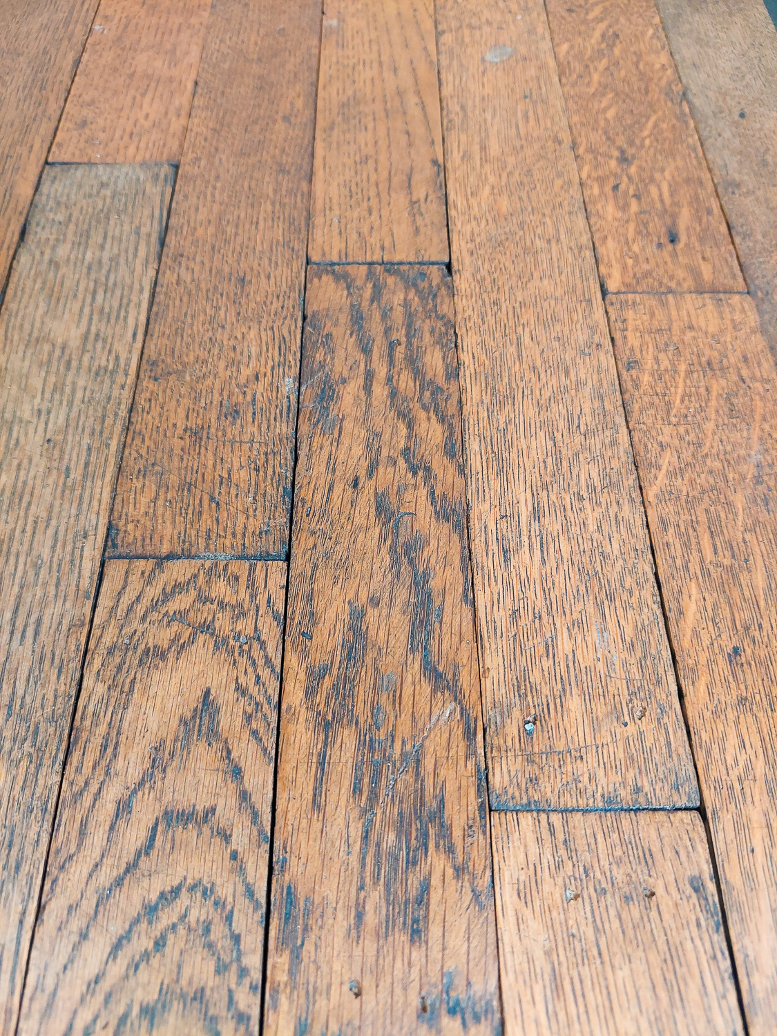 Antique oak strip parquet - Piet Jonker