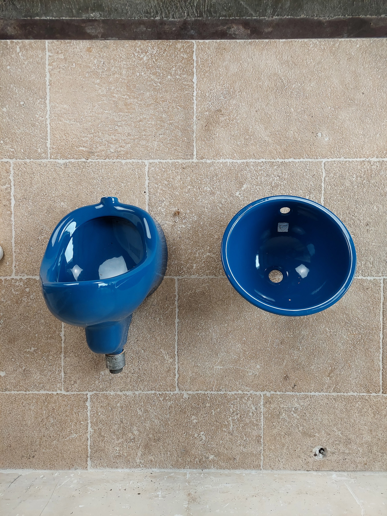 Set of vintage blue urinal with sink - Piet Jonker