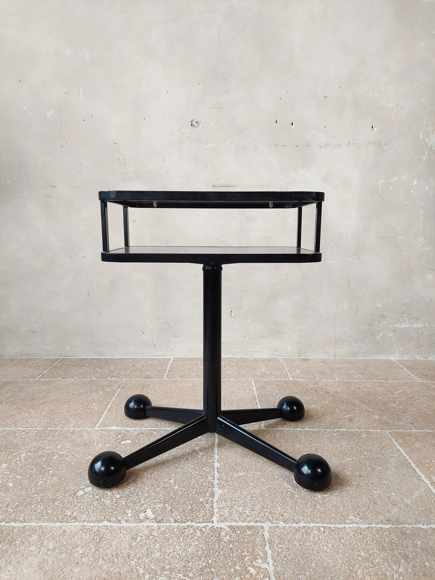 Allegri Parma side table 1970s - Piet Jonker