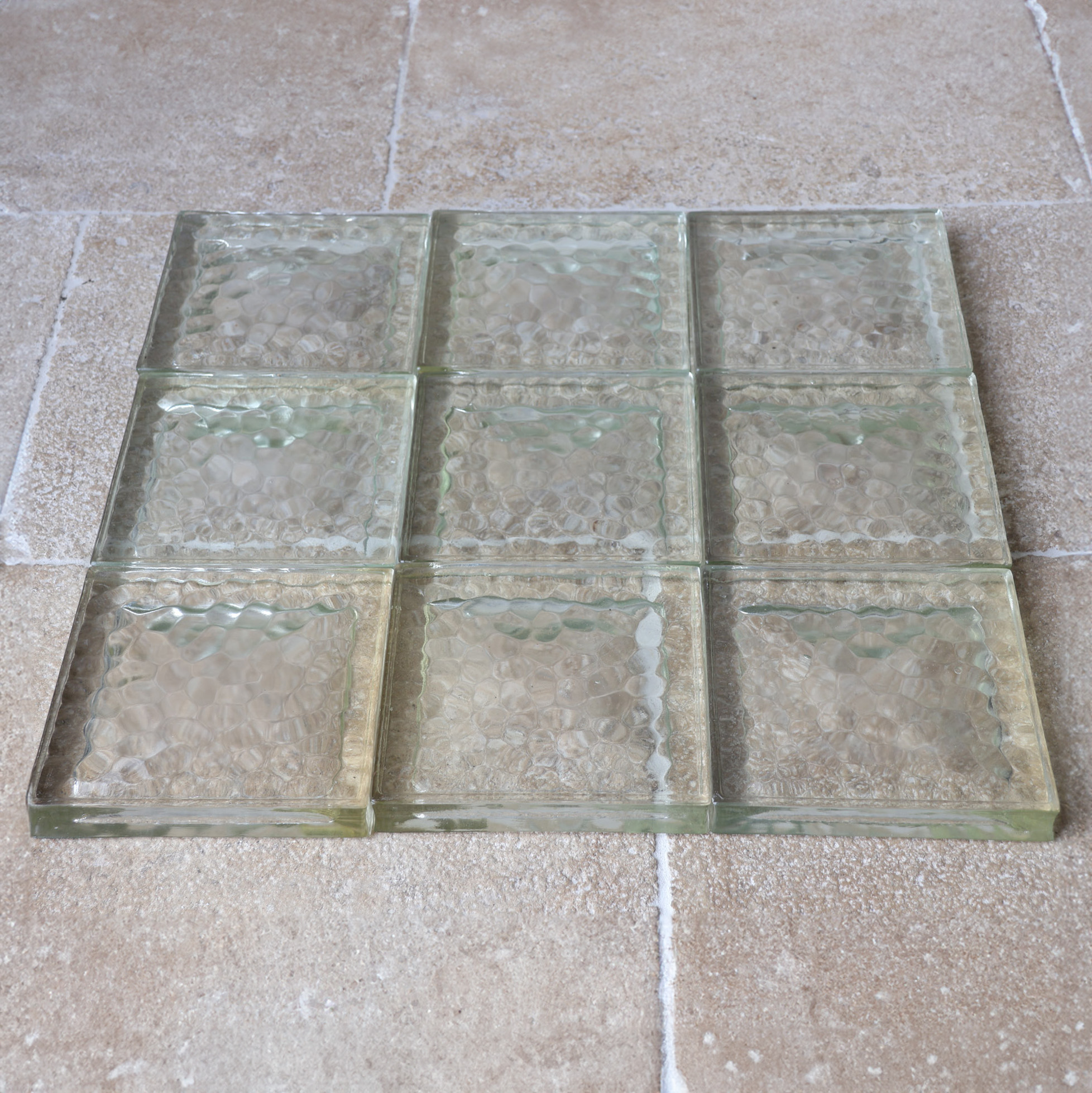 Vintage glass blocks with relief pattern 20 x 20 x 3 cm - Piet Jonker