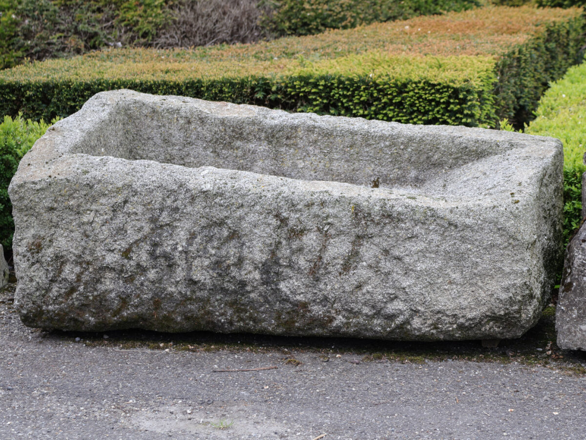 Large, robust antique granite trough wabi sabi - Piet Jonker